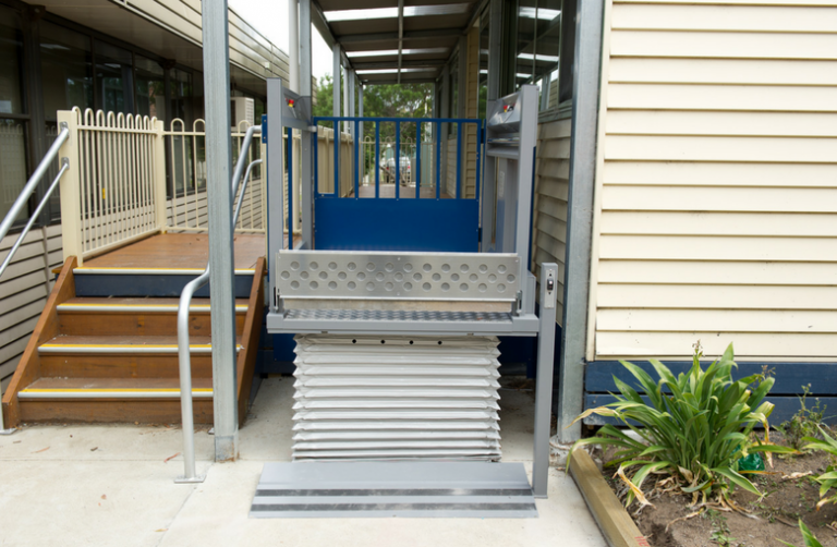 Platform Lifts – P. R. King & Sons